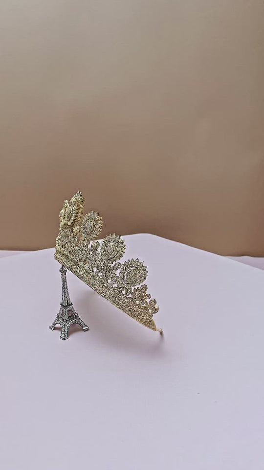 Buy ROYAL ODETTE Luxurious Bridal Crown, Bridal Tiaras and Crowns ...